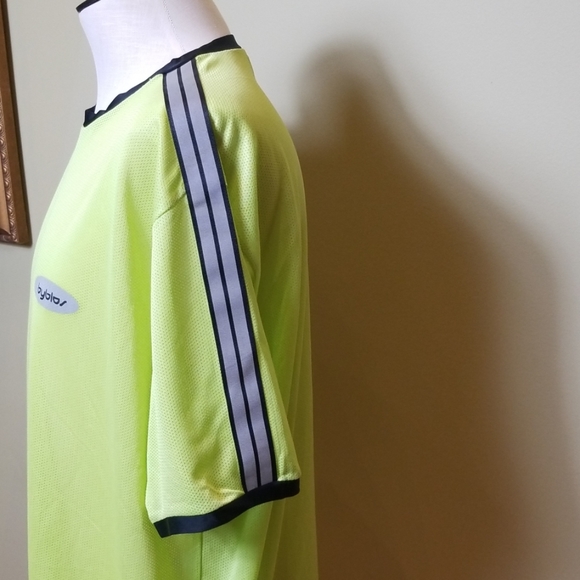 Byblos | Shirts | Byblos Mens Performance Tshirt | Poshmark